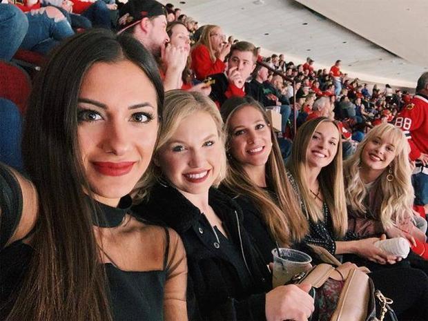 30天30Girl之公牛拉拉队长：完美身材Katrina Badowski - 意乱情迷