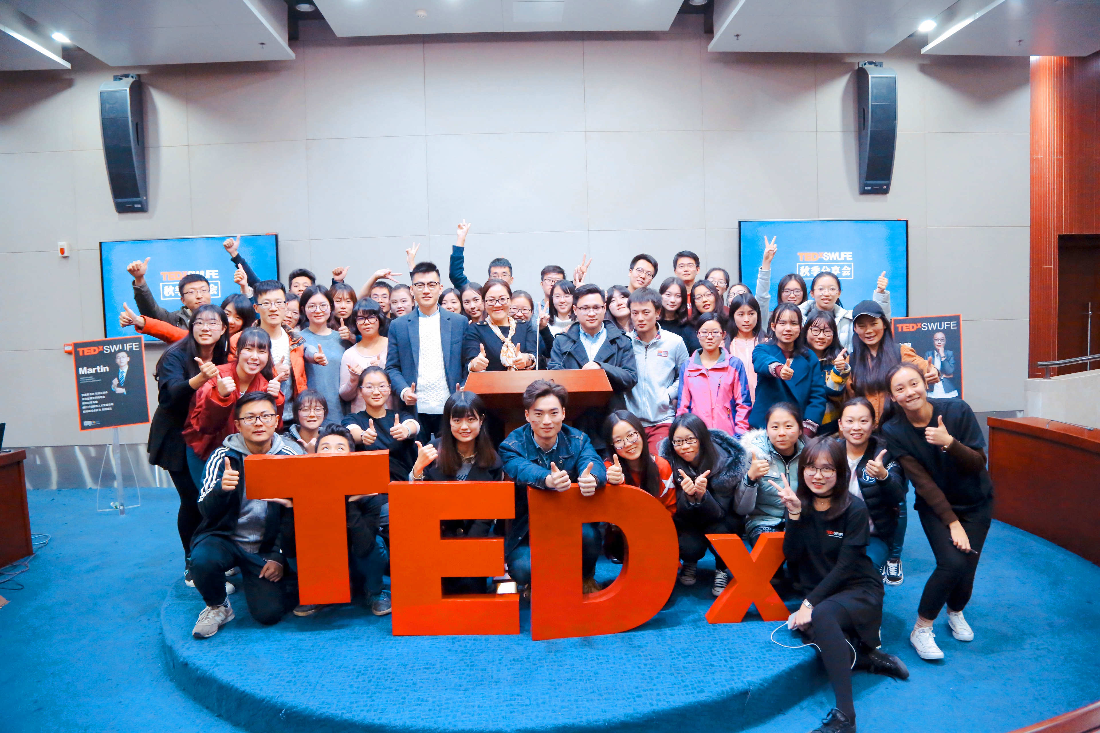 享誉全球的TED演讲成都学生团体搞了4年你愿意花18分钟来聆听吗?